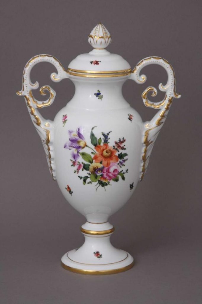 Fancy vase (Masterpieces) - Herend Canada